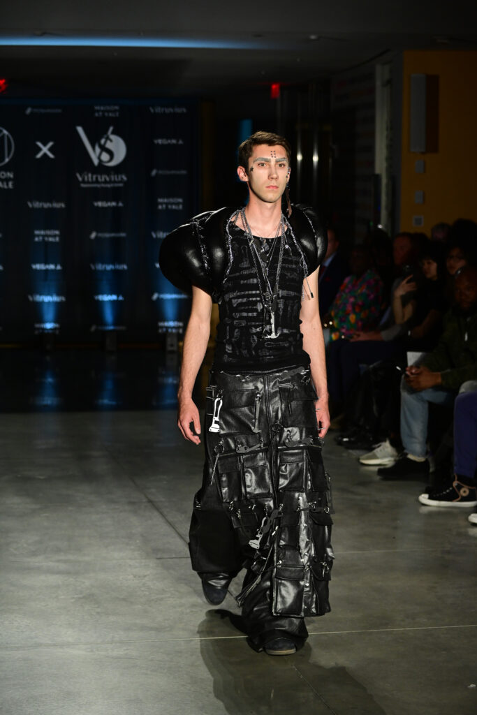 Maison at Yale: Zhimeng Liu takes centerstage on runway - CTfashionMag.com