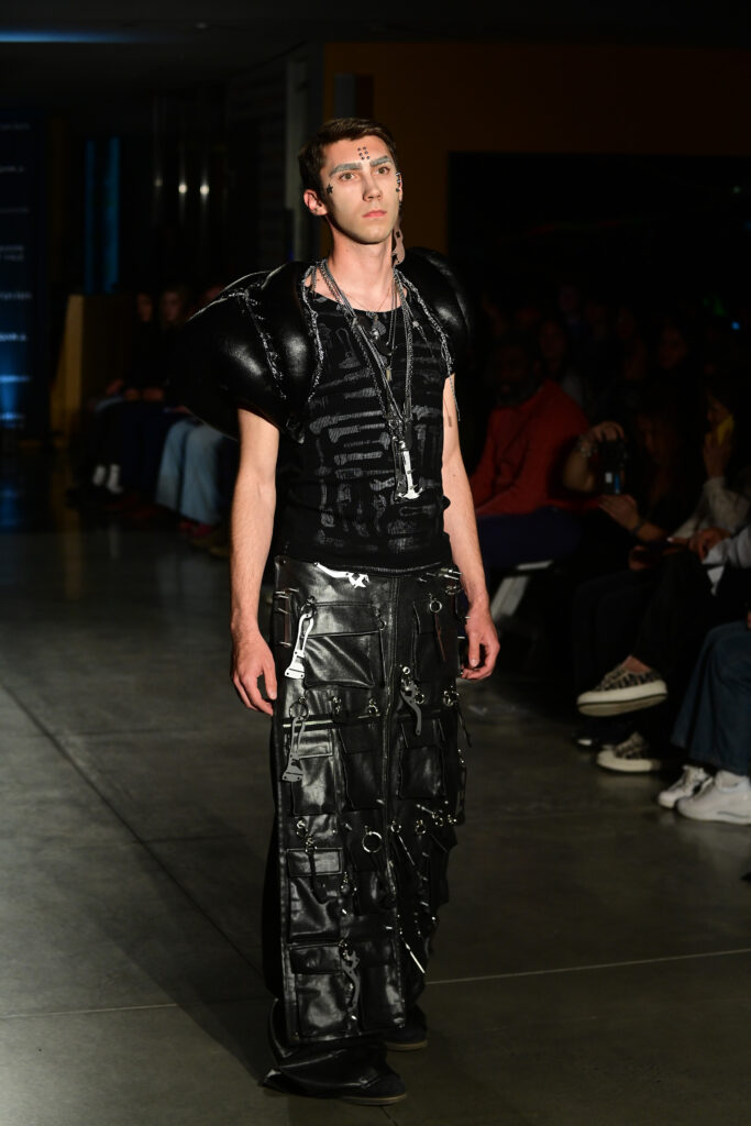Maison at Yale: Zhimeng Liu takes centerstage on runway - CTfashionMag.com